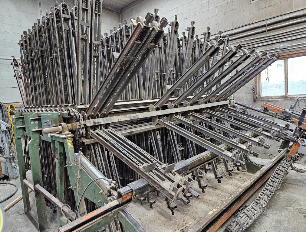 Used Clamps - Clamp Carriers for Sale - Contacts Machinery, Inc.